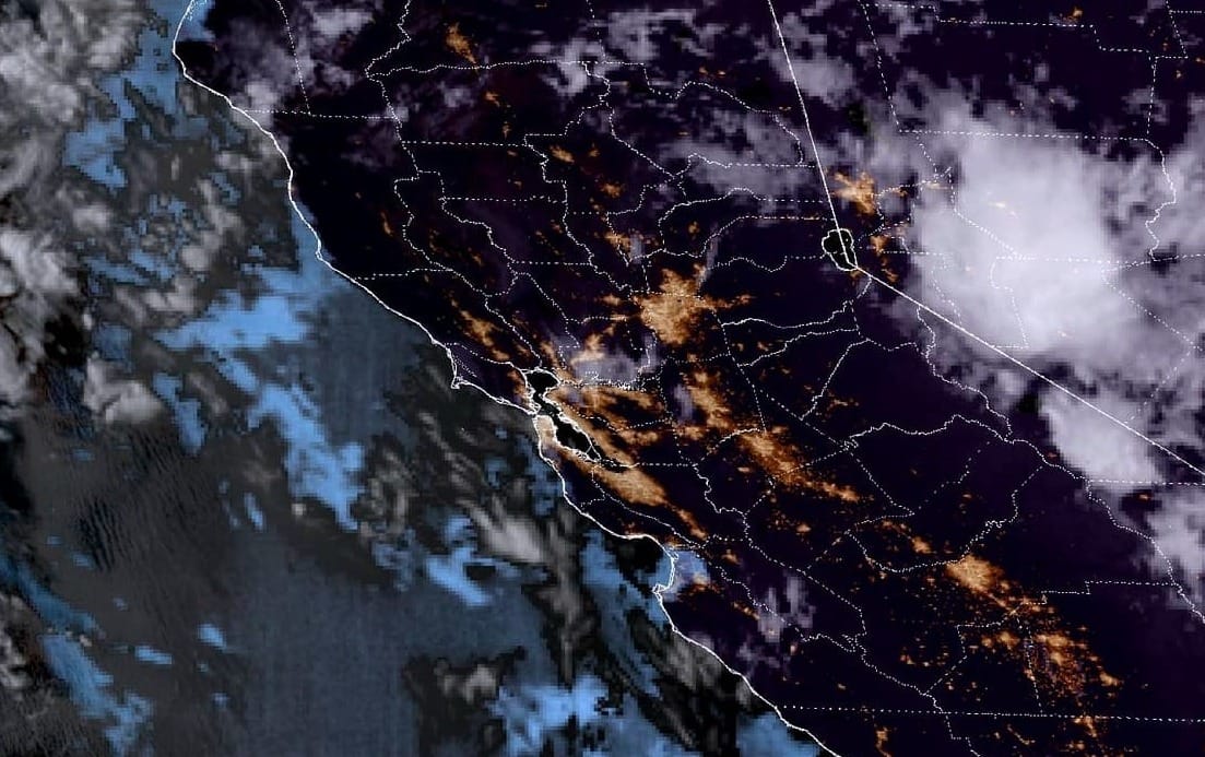 Pickett Fire explodes to 3,235 acres in Napa County: Evacuation orders, fire maps, and ...